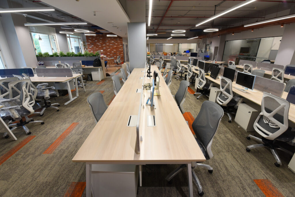 Turner Project Management Office Furniture Project | Vlite Furnitech